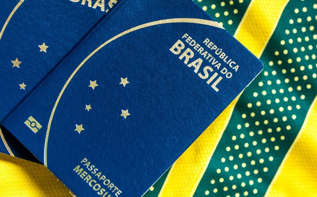 EUA suspende visto de imigrantes para 75 países e incluem o Brasil ...